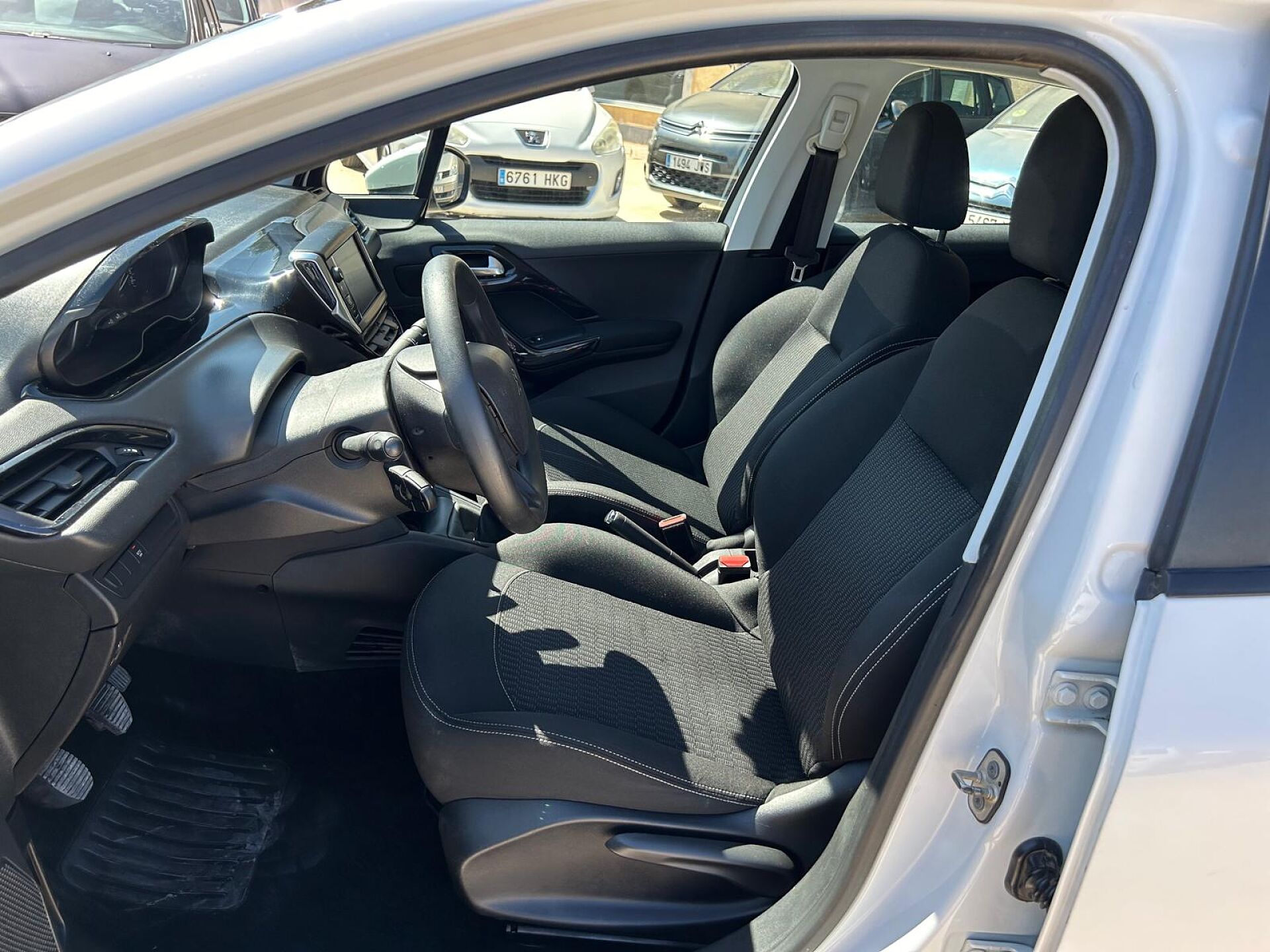 PEUGEOT 208 1.2 E-VTI ACTIVE SPANISH LHD IN SPAIN 84000 MILES SUPERB ...